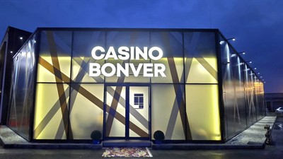 Casina a Cluby Bonver